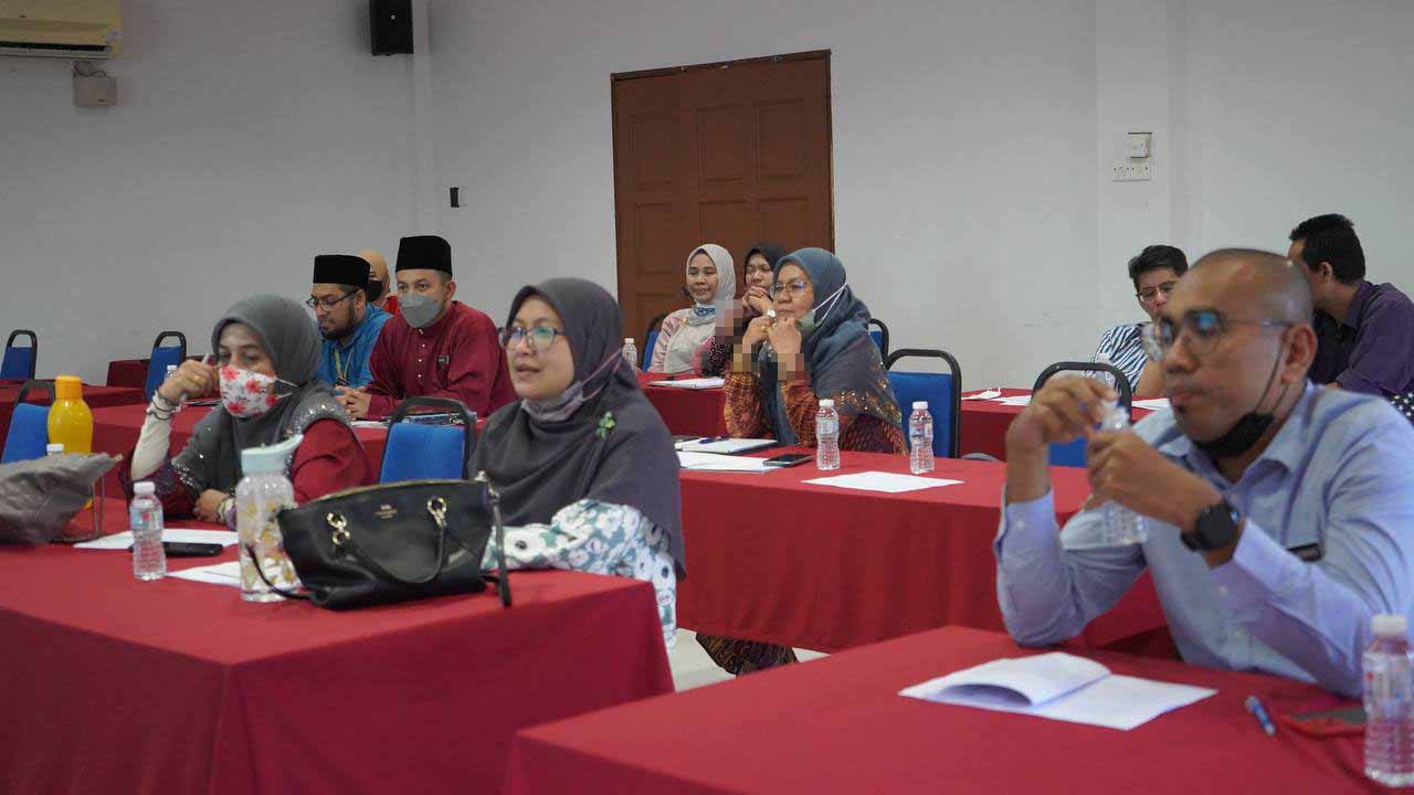 Taklimat dan Perbincangan Program Iltizam Huffaz bersama Guru Pakar ...